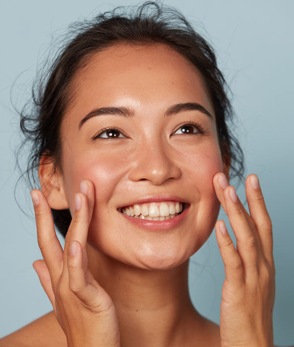 Toners vs Serums in Skincare: What’s the Difference & How to Use Them ...